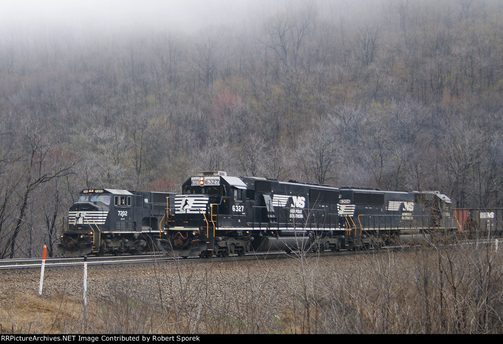 NS SD40E Helpers Meet NS 591